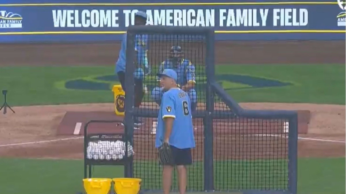 MLB: Former Brewers Star Hits Security Guard on the Head During Home ...