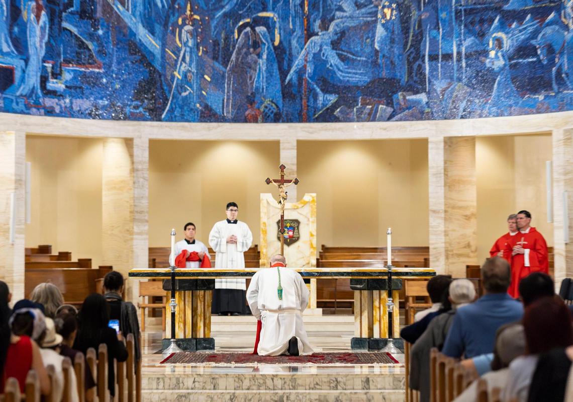 I'm a conservative Catholic. Keep politics out of my church, other ...