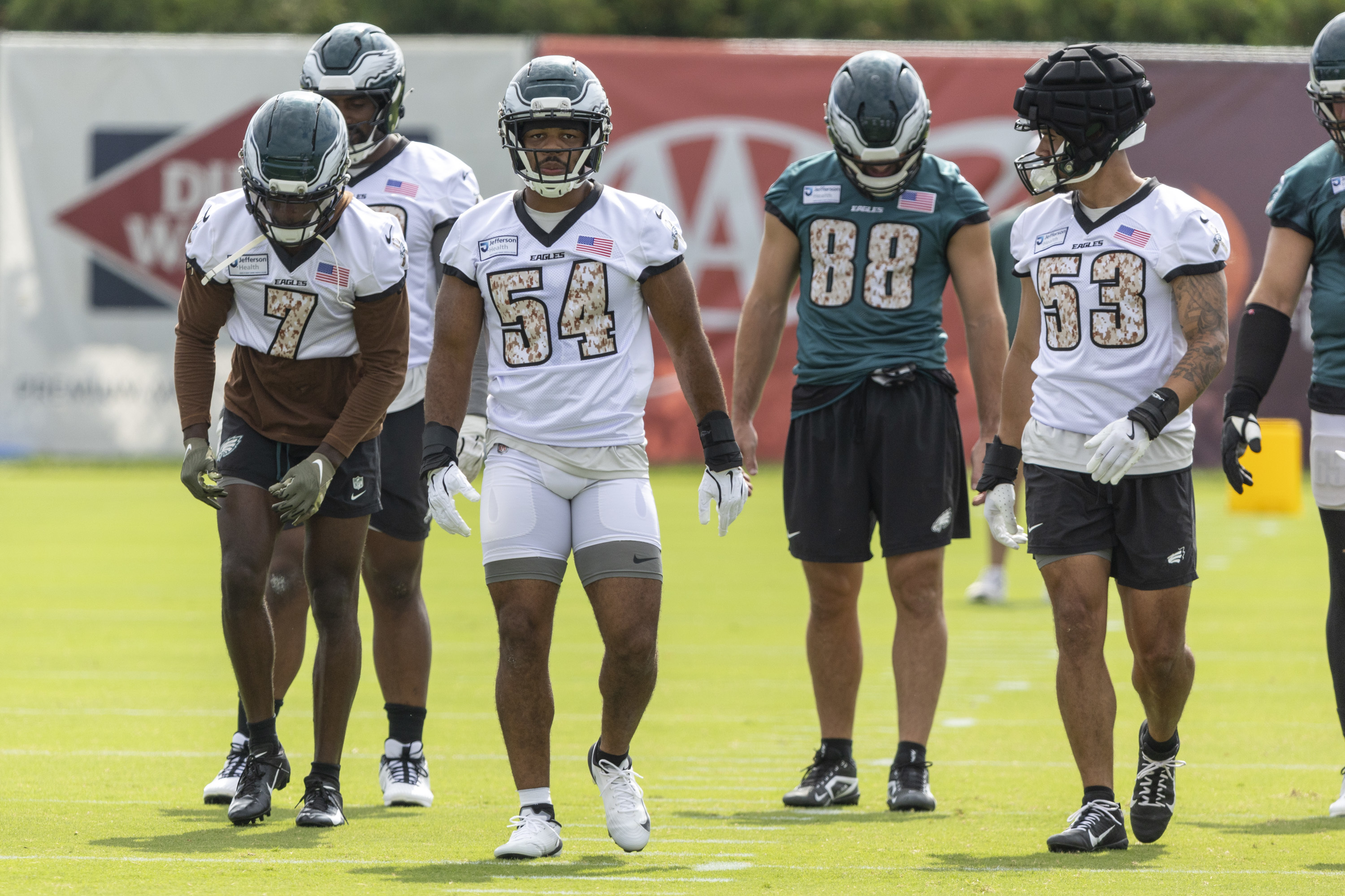 Amid trial by fire, can Kelee Ringo separate himself in position battle ...