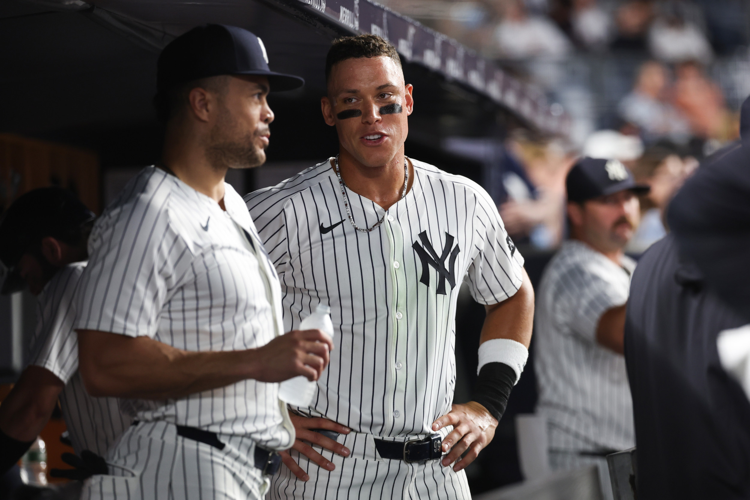 Aaron Boone Makes Giancarlo Stanton Statement After Aaron Judge Injury