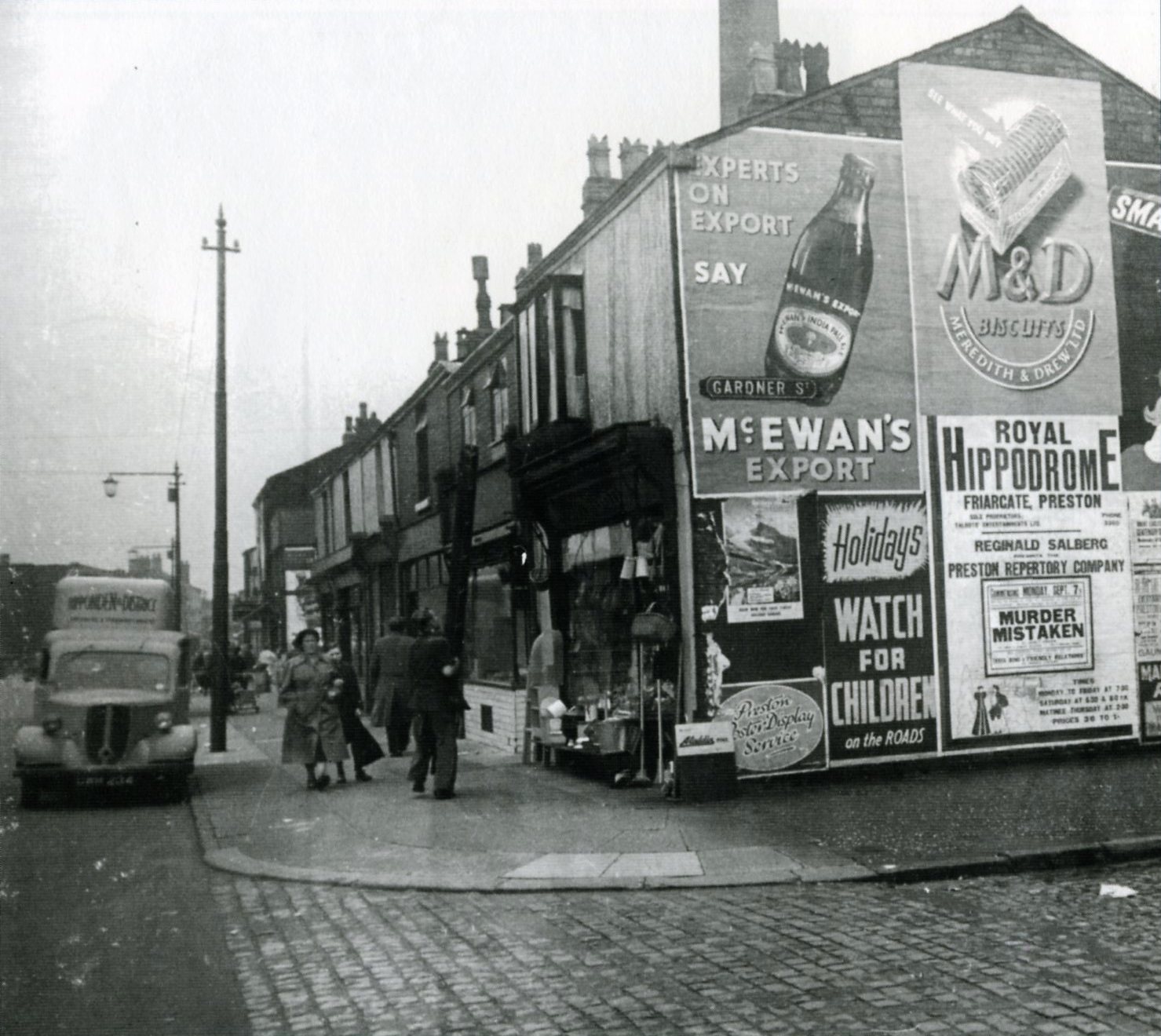 45 evocative pictures of Preston that reveal life in 1950 through ...