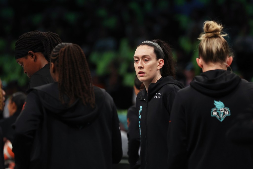 Breanna Stewart exits with lower leg injury in latest Liberty worry