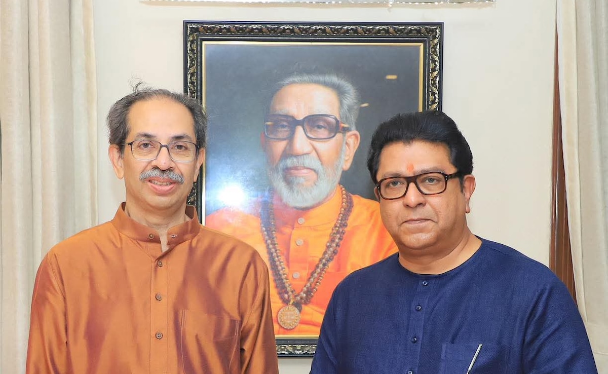Raj Thackeray Enters Matoshree After 13 Years. His Last Visit Was After ...