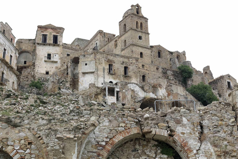 Lost Places weltweit: Die faszinierendsten verlassenen Städte und ...