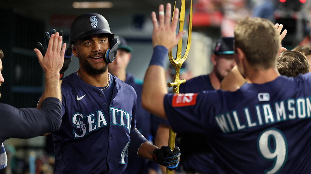 Mariners fire blunt 4-word message about MLB trade deadline plans