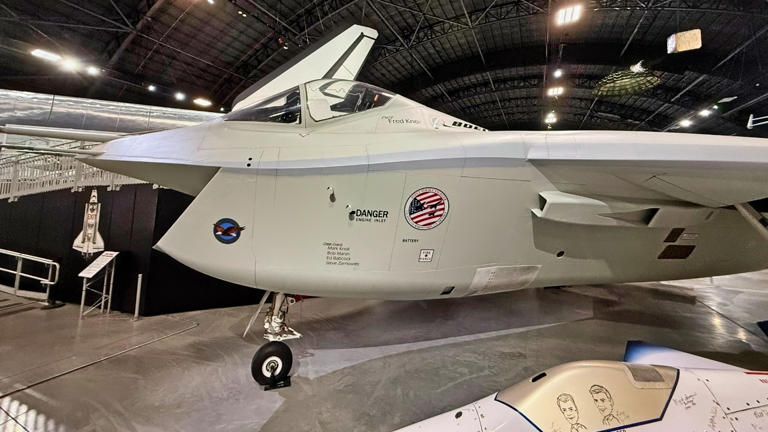Forget the F-35: Boeing’s X-32 Stealth Fighter Was Better