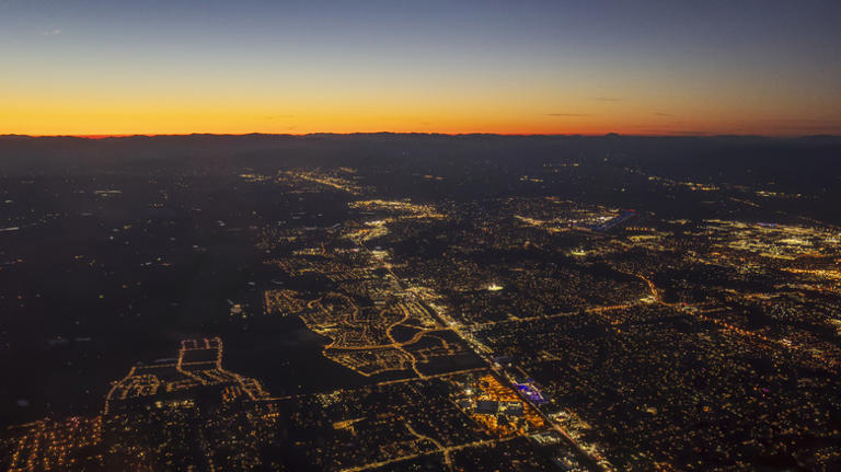 Hidden In A Portland Suburb Is Oregon's Shady River That's A Tunnel Of ...