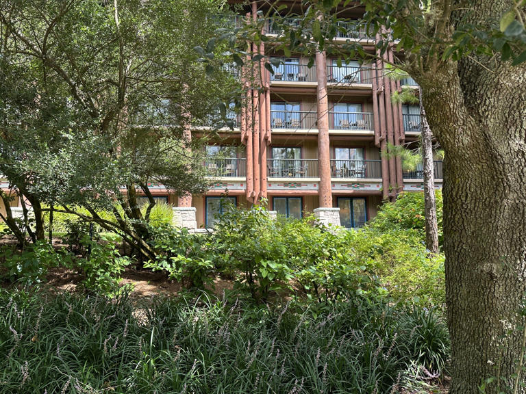 Third Floor of Copper Creek Villas Closed at Disney's Wilderness Lodge ...