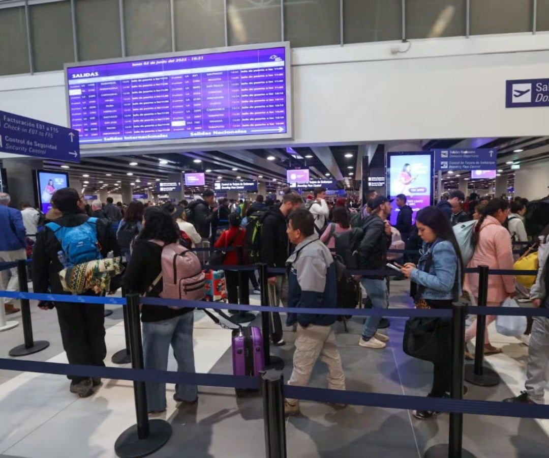 Amplían a 56 los vuelos semanales entre Lima y Panamá: ¿qué ...