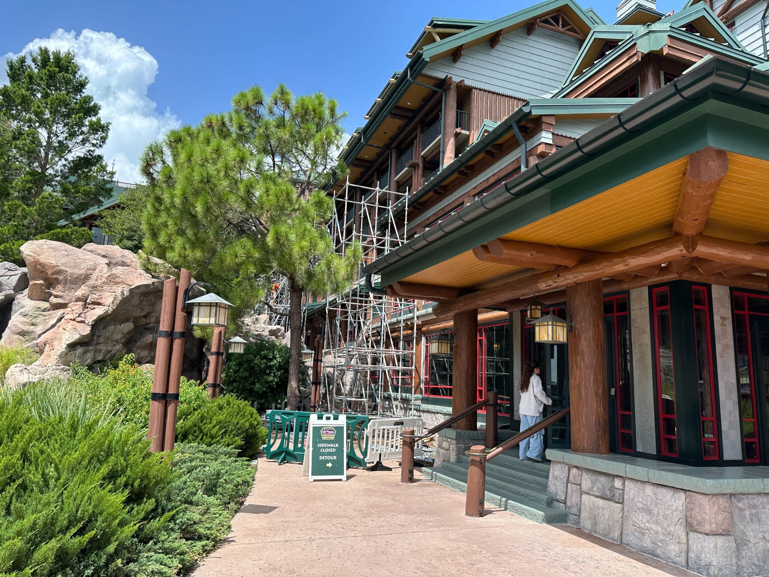 Third Floor of Copper Creek Villas Closed at Disney's Wilderness Lodge ...