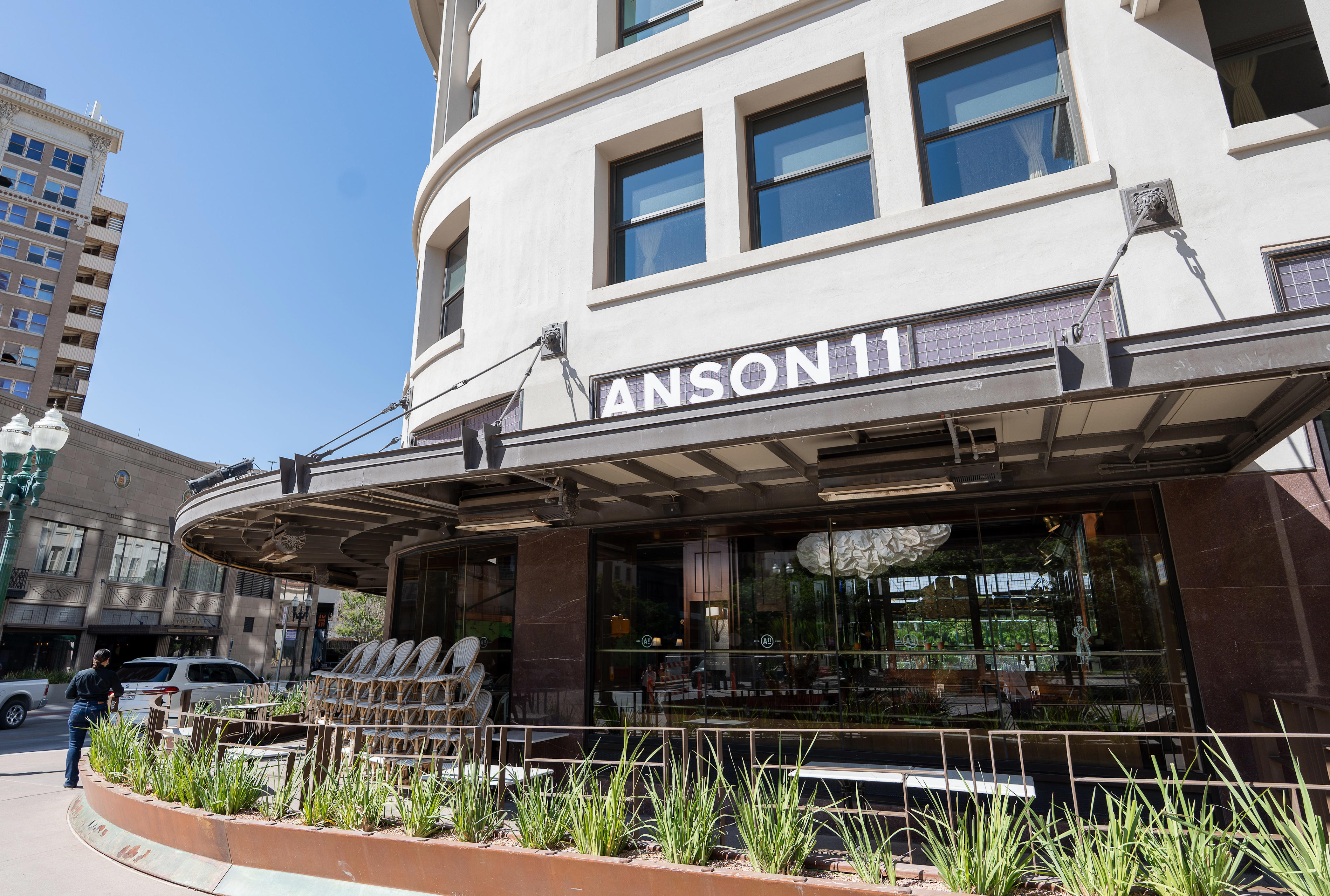 Looking for outdoor dining in El Paso? These 5 restaurants stand out