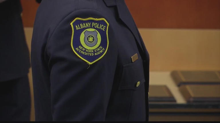 3 teens hospitalized following early morning stabbing in Albany