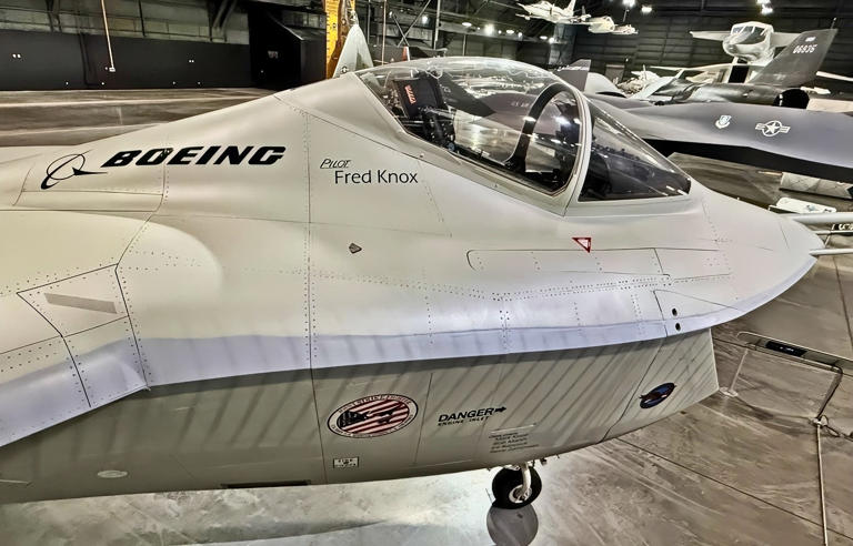 The F-32 Stealth Fighter Haunts the U.S. Military