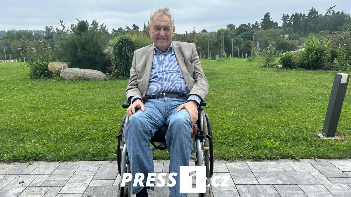Zeman musel na operaci, přiznala rodina! V jakém stavu je exprezident?