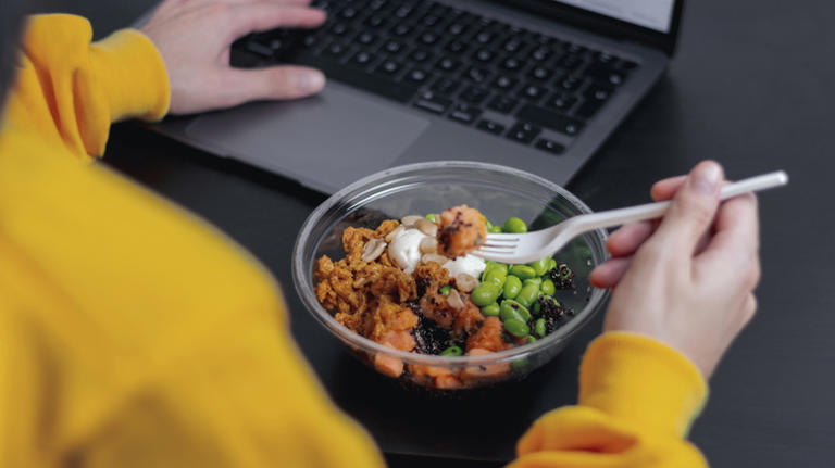 Why It May Be Time To Ditch Your Plastic Food Containers For Good