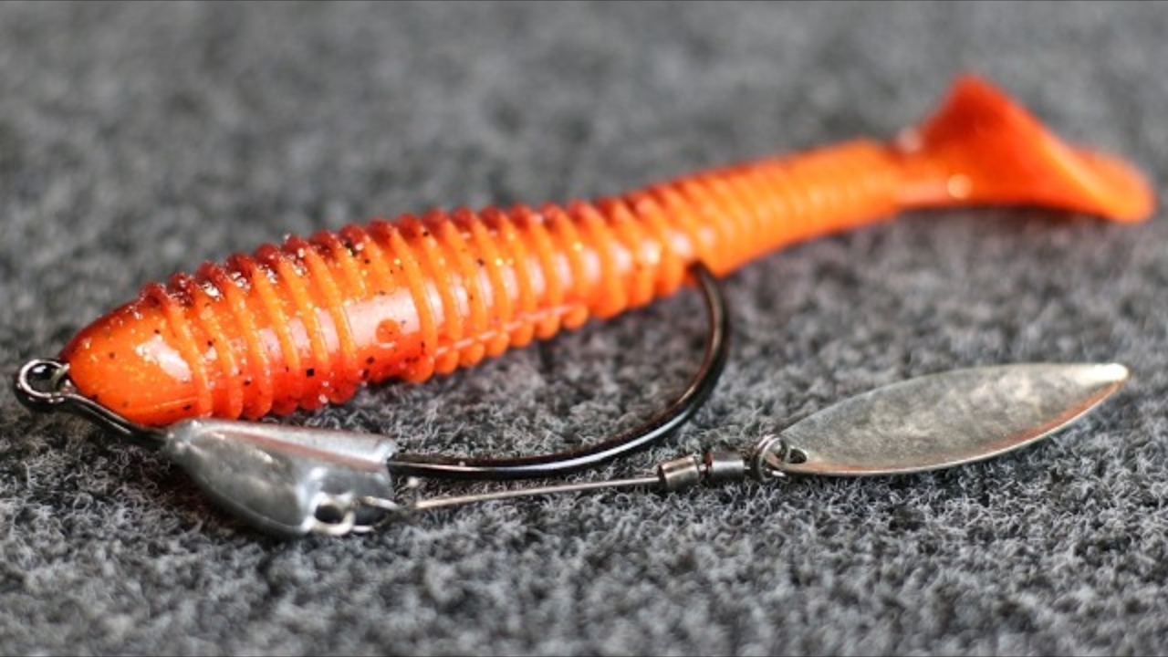 Bait Colors That Get Bit in Dirty Water