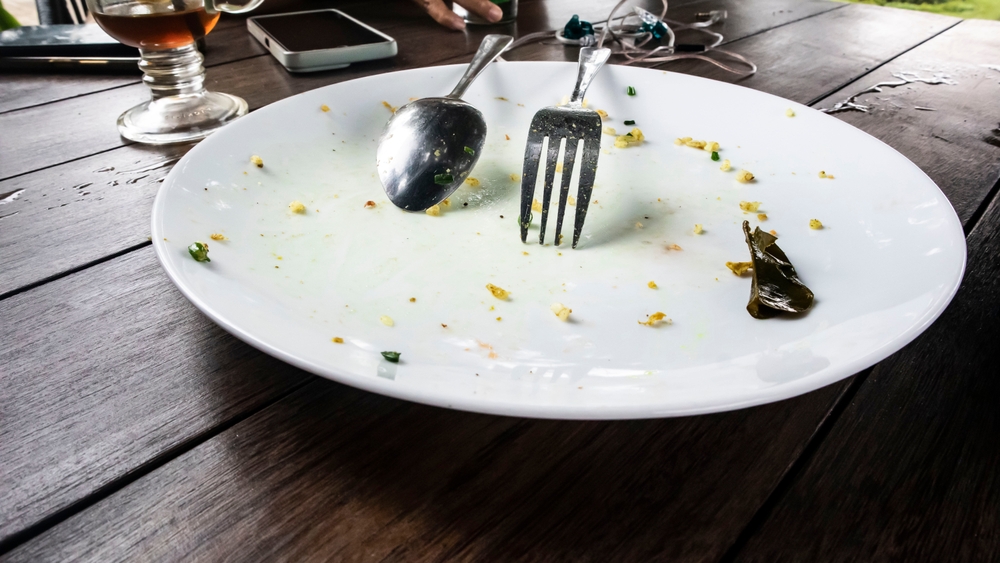 Simple strategies to avoid overeating over the holidays