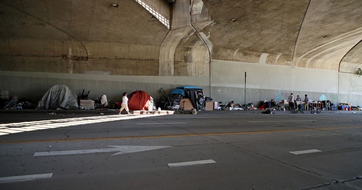 Trump Brings Back Insane Asylums with Executive Order - This Could ...