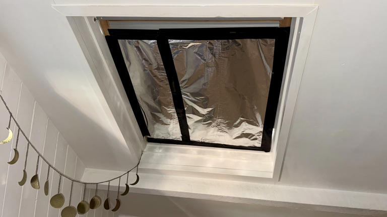 Can foil really keep you cool at night? I tried it and it transformed ...