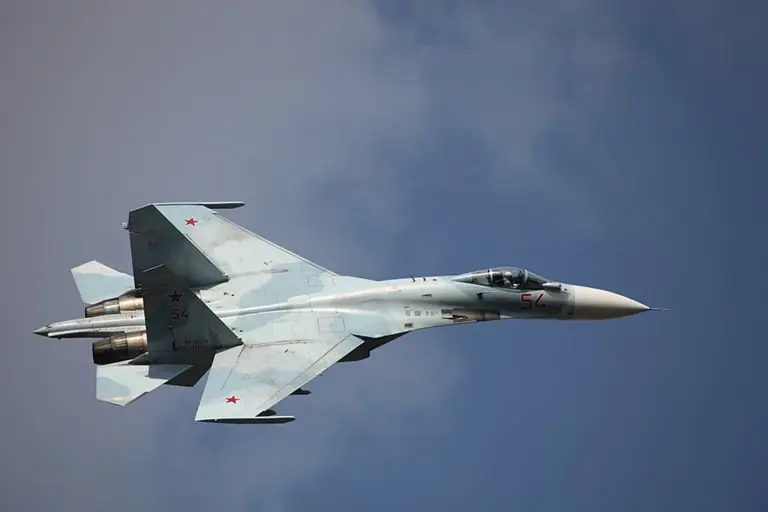 📹 Russian jet obliterated in fiery blast — Su-27UB destroyed at Armavir ...