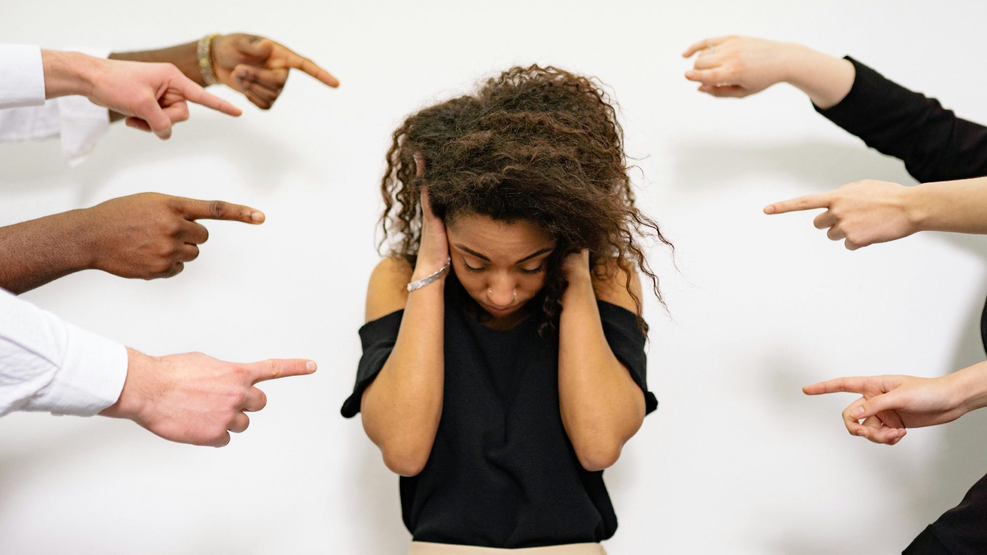 The “Karpman Triangle,” an emotional trap from which it is possible to ...