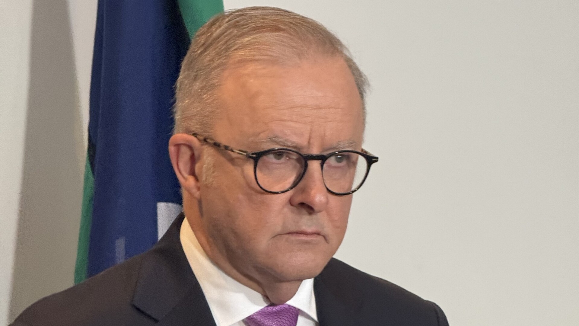 ‘Temu Bob Hawke’: Albanese moves to freeze beer taxes