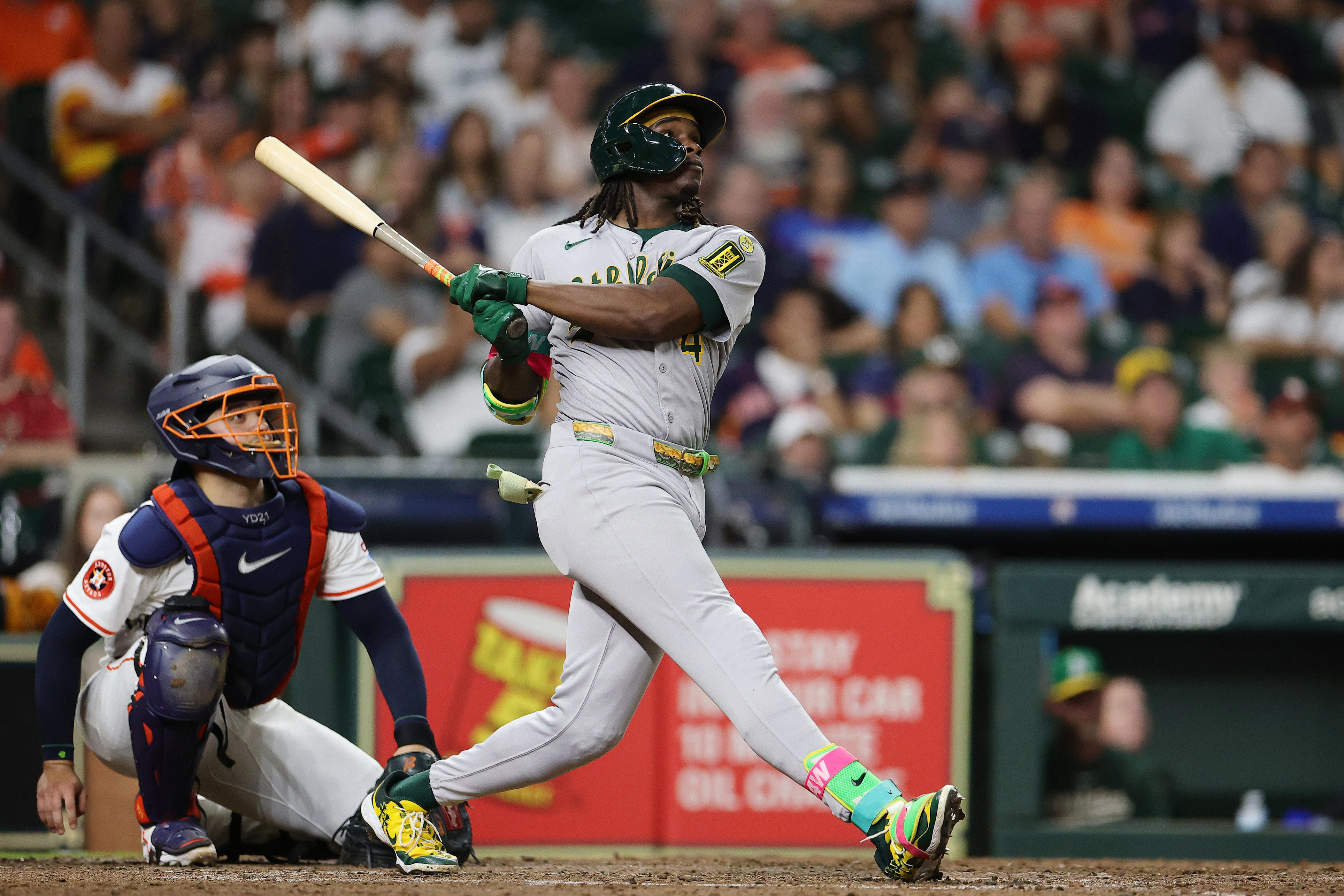 A's broadcaster apologizes for badly botched home run call: 'No excuses'