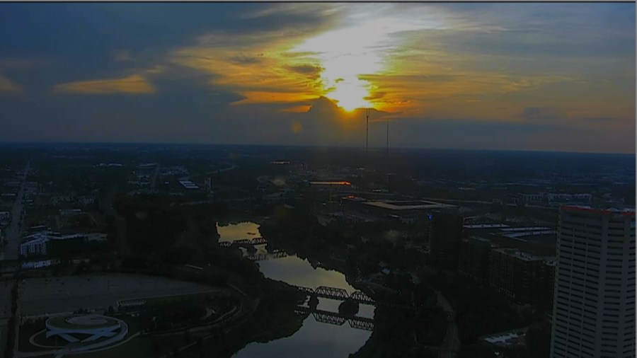 Storms bring downpours, quiet, muggy night, hotter to start the week