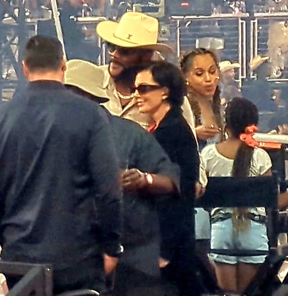 Kris Jenner gives boyfriend Corey Gamble the cold shoulder after ...