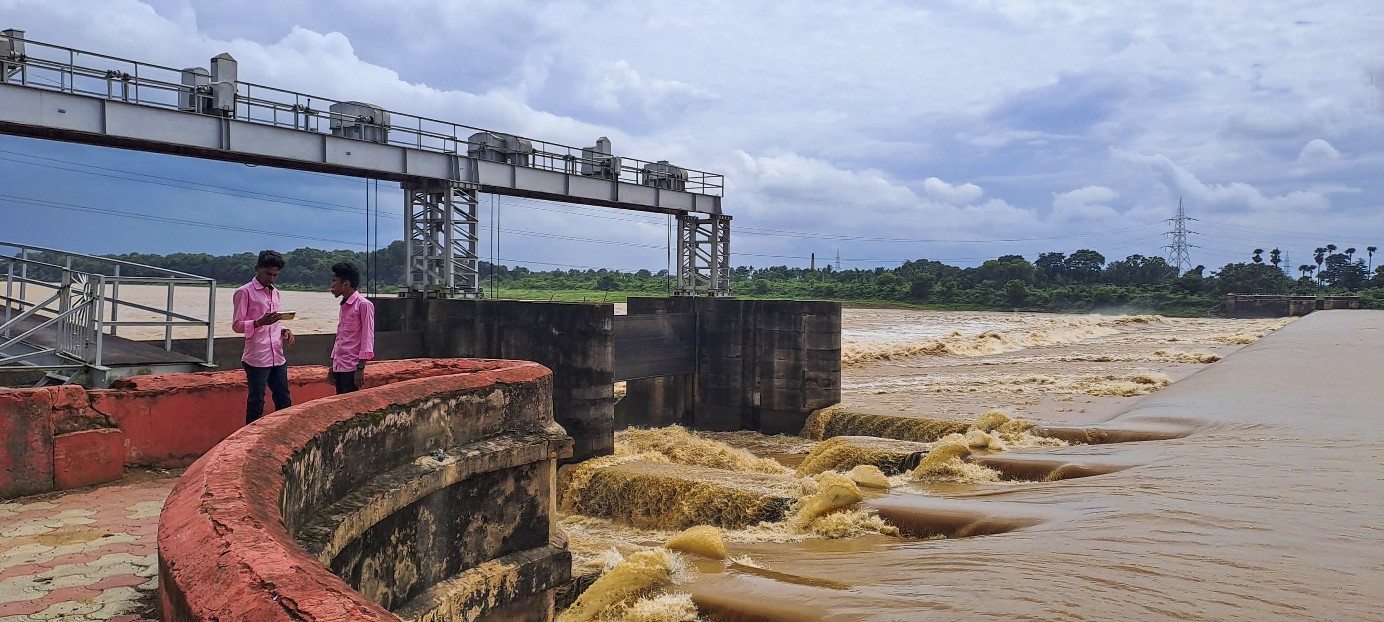 Flood wreaks havoc in Odisha, over 11,000 people affected in six districts