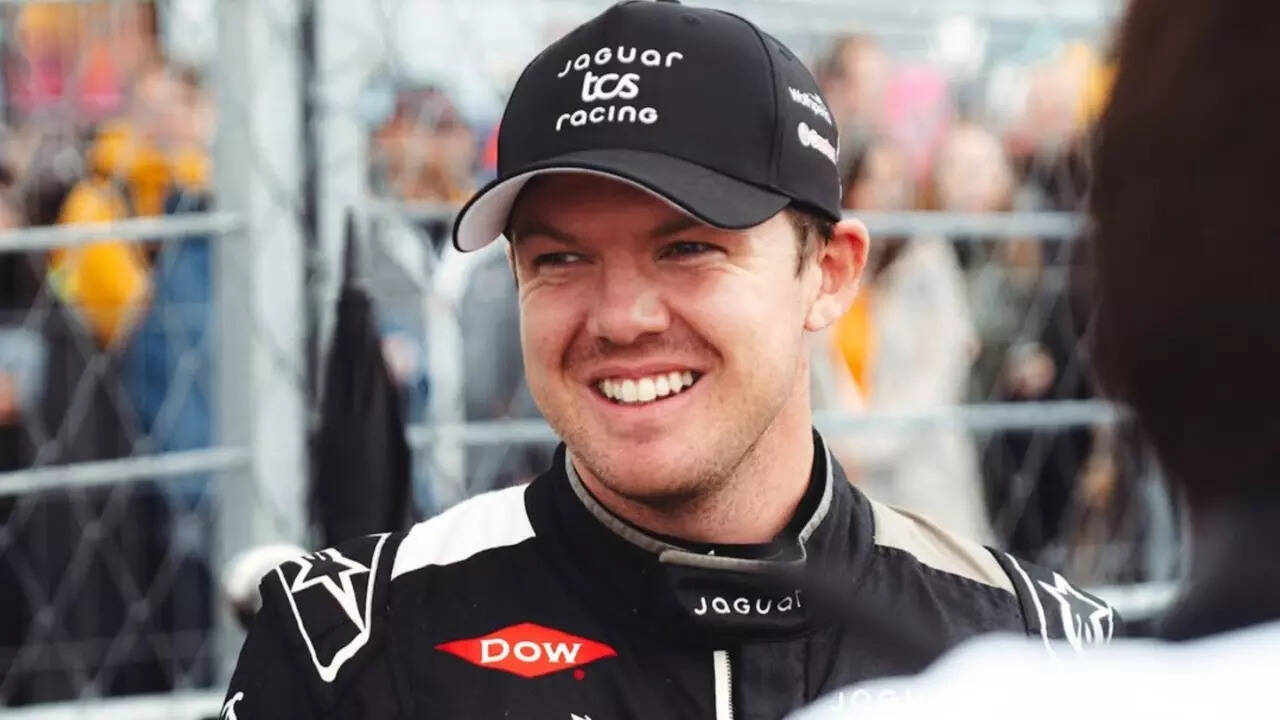 London E-Prix: Nick Cassidy wins both races in Jaguar farewell, Nyck De ...