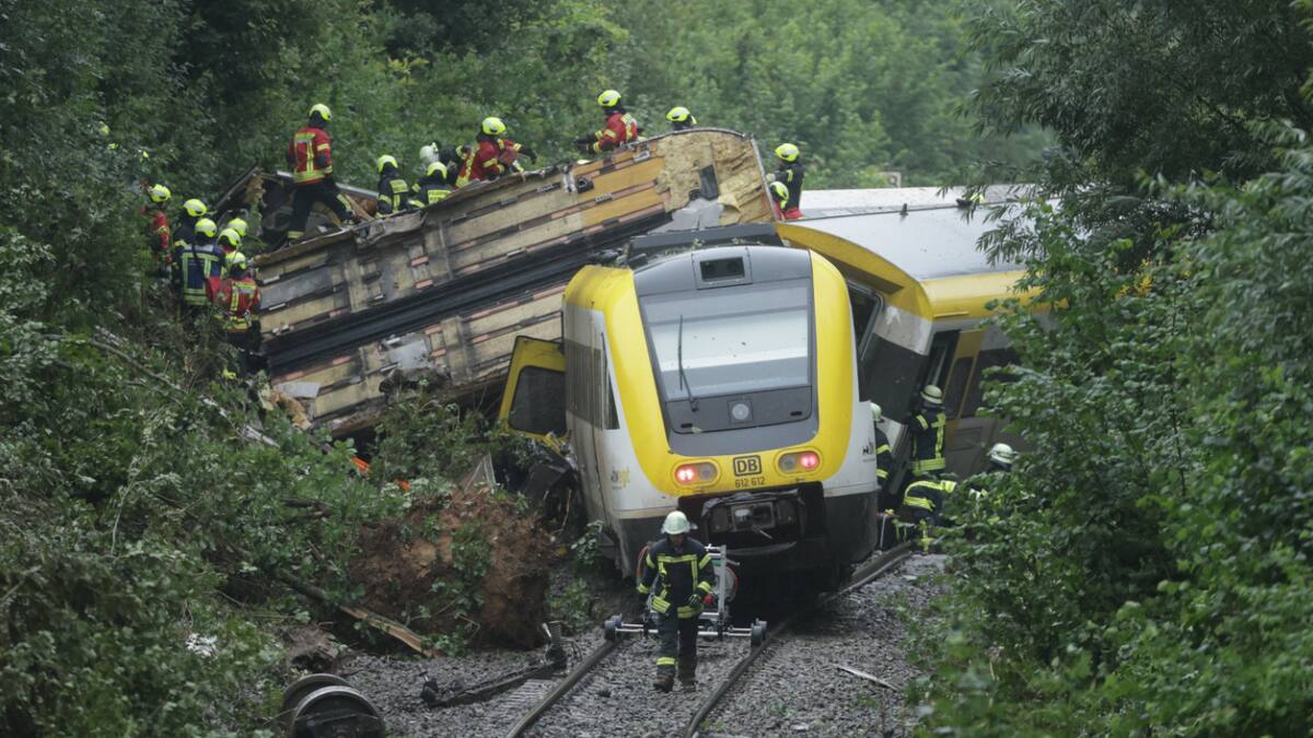 Un train a déraillé en Allemagne: Au moins 3 morts et des dizaines de ...