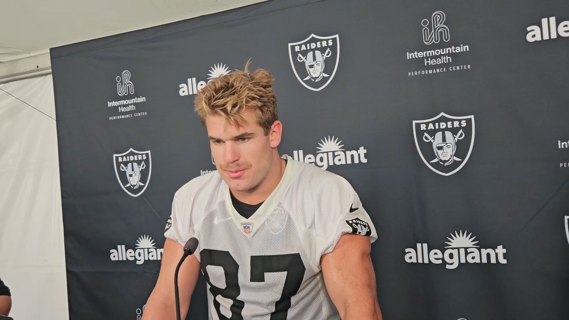 Las Vegas Raiders TE Michael Mayer on Being in Shape