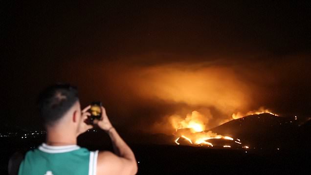 Wildfires burn across Albania's southern districts