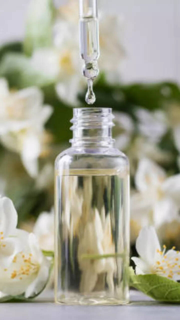 How to use Chameli or Jasmine for hair growth