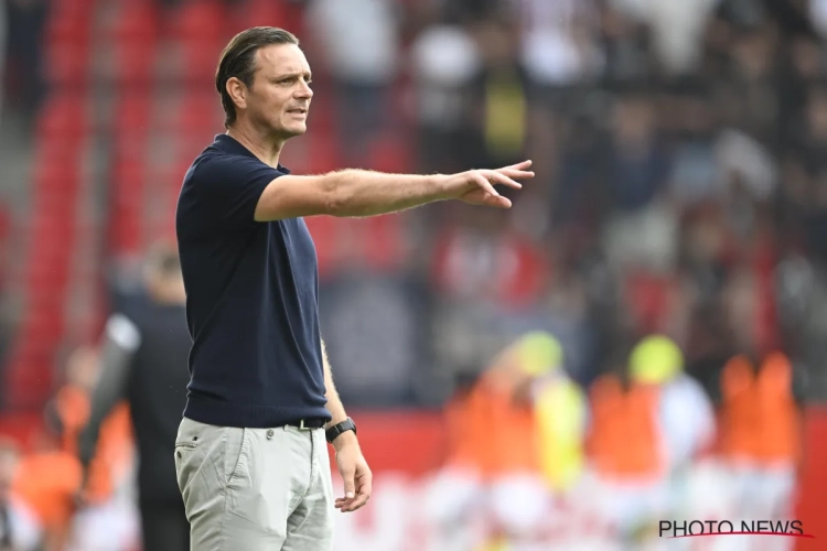 Antwerp-coach Stef Wils geeft meer uitleg bij opmerkelijke afwezige