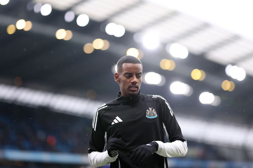 Liverpool's Alexander Isak stance clear as Real Madrid 'lower asking ...