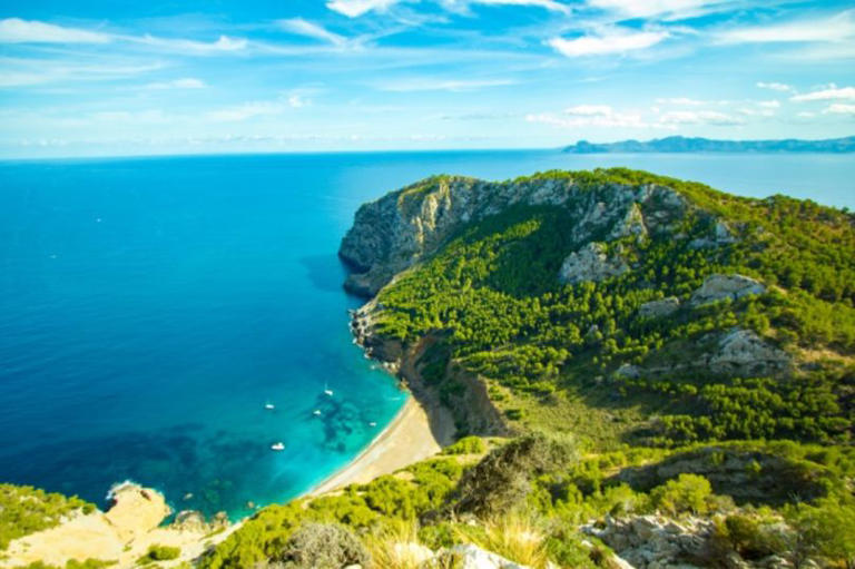 Majorca issues warning for UK tourists who risk island's 'deadliest ...