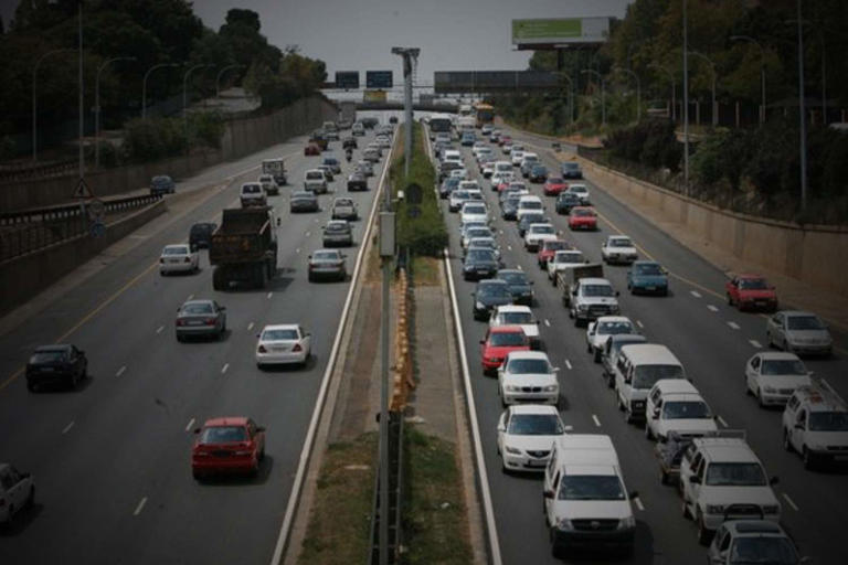 M1 accident: Bus slams into six cars after passenger fights driver