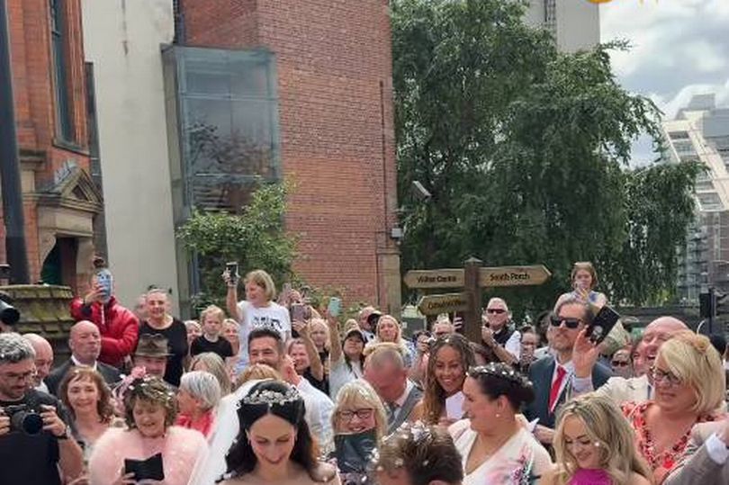 Coronation Street legend takes to stage to perform at Jack P Shepherd's ...