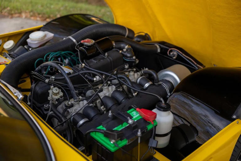 This TVR Vixen 2500 Prototype Has Factory Fuel Injection