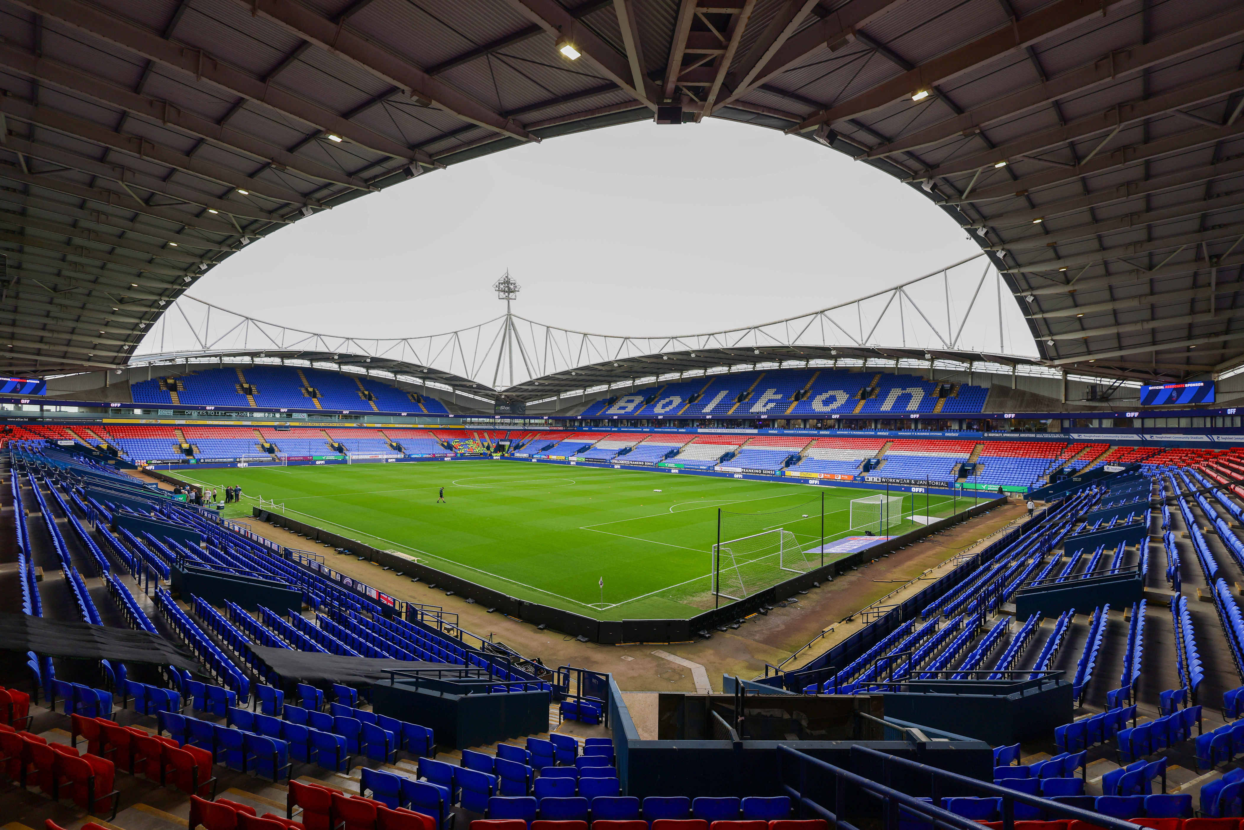 'Enquiry Made': Charlton Athletic could flog 'forgotten' bagsman to ...