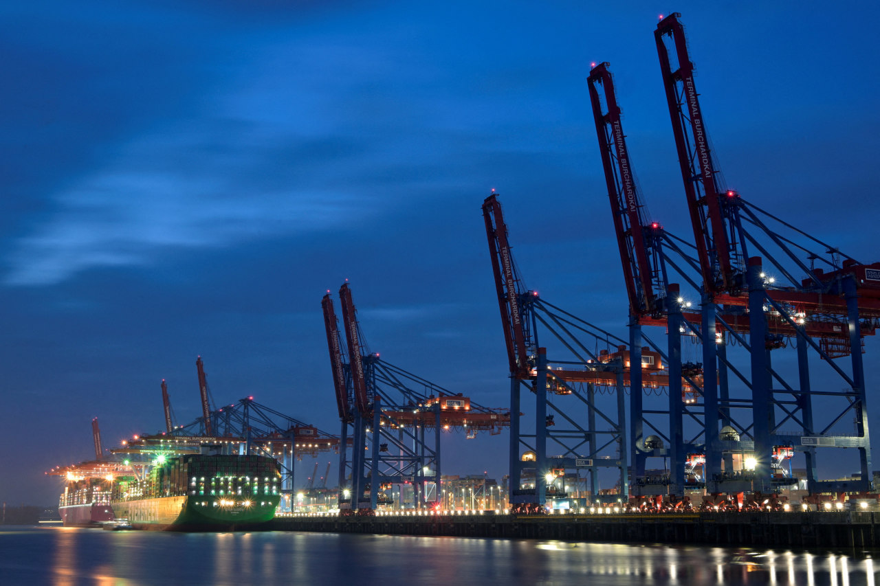 Eurozone could make up for lost US exports by 'modest' reduction in ...