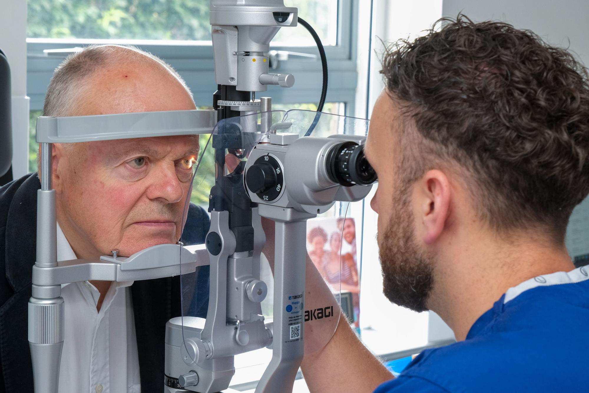 MP eyes up local surgery options in Sheffield and backs easier NHS access