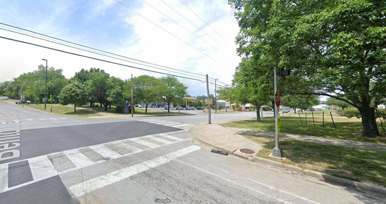 Man dies after being shot multiple times near Kansas City convenience store