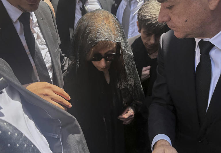 Lebanon mourns iconic composer Ziad Rahbani as mother Fayrouz makes ...