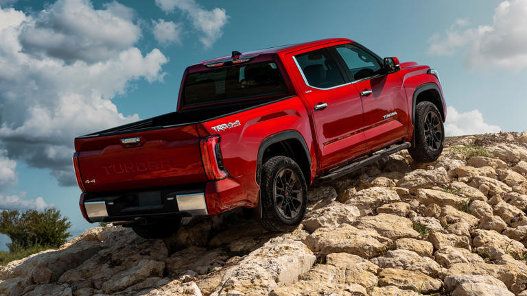 Toyota to Replace Every Single Engine in 100,000 Tundra Pickups and ...