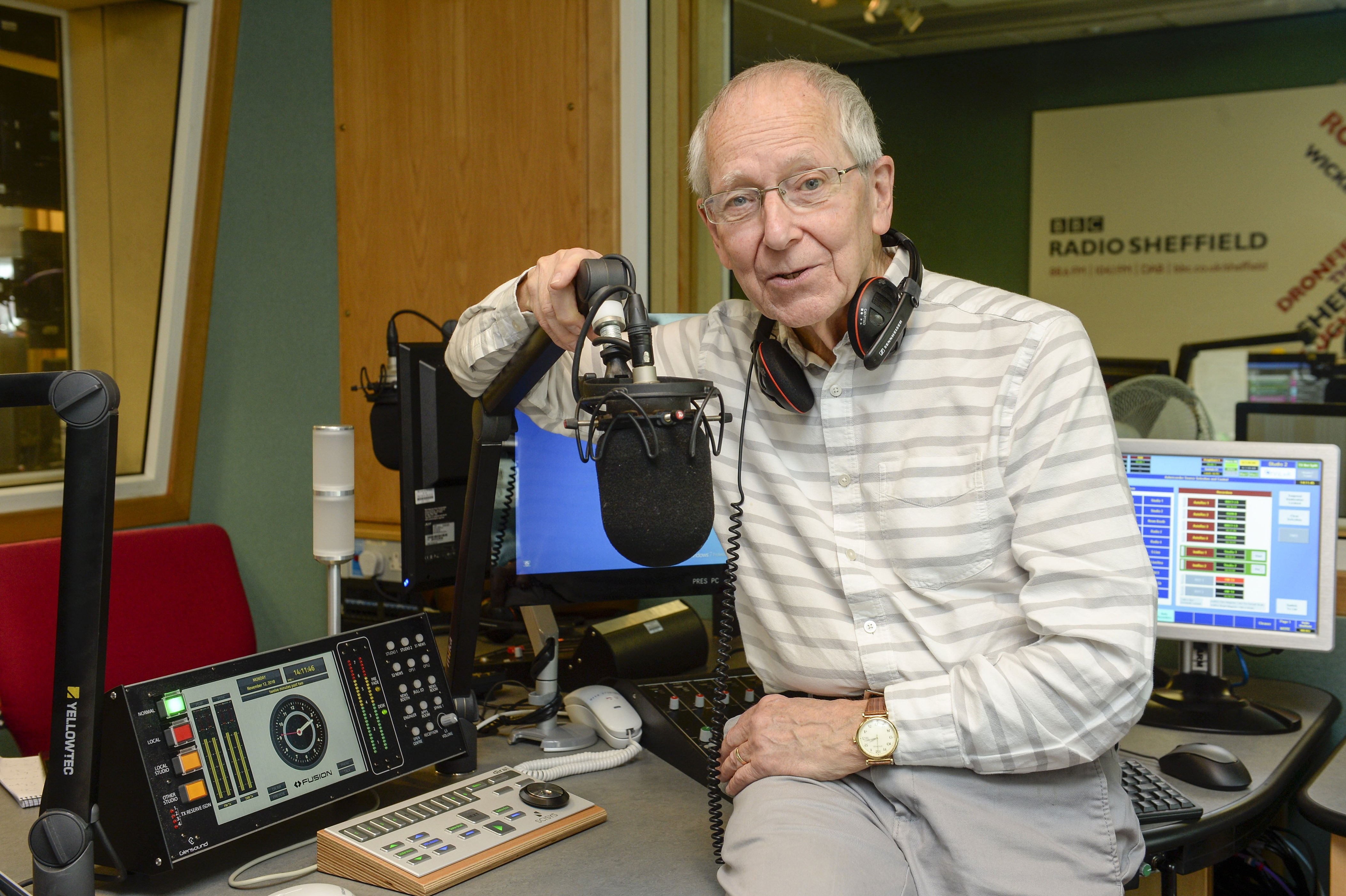 Tributes as popular Sheffield radio legend Gerry Kersey dies after over ...