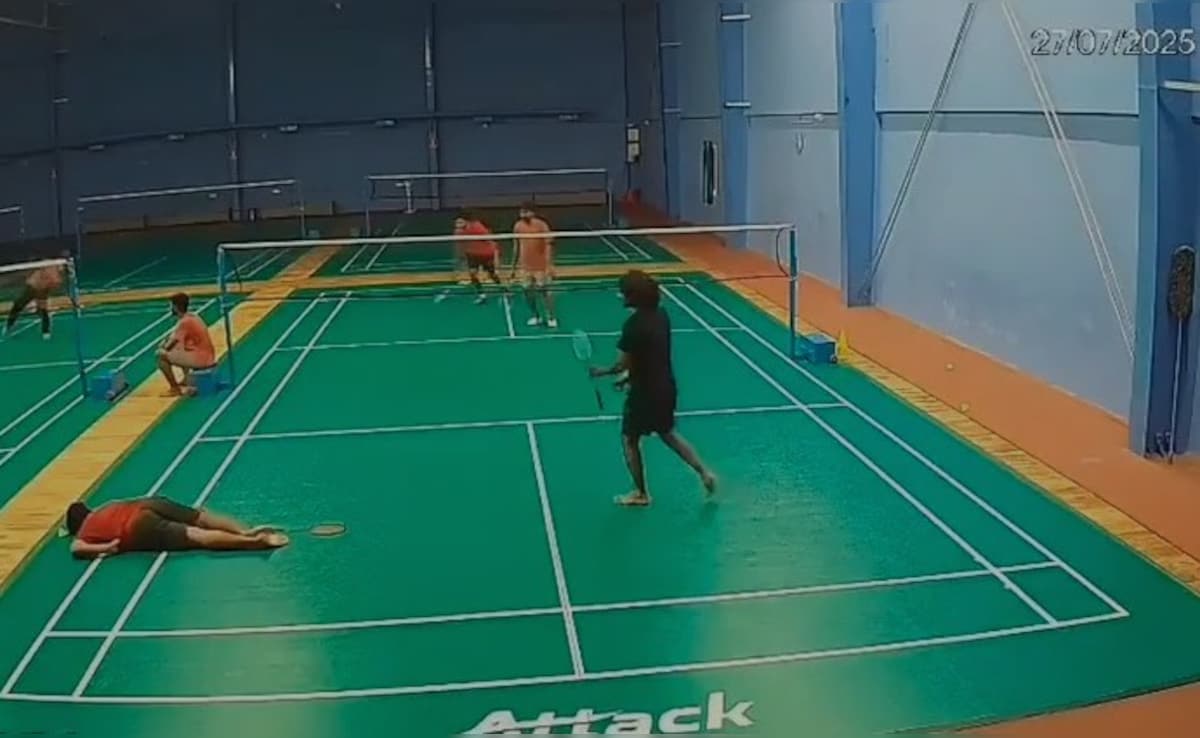 On Camera, 25-Year-Old Collapses, Dies Playing Badminton In Hyderabad