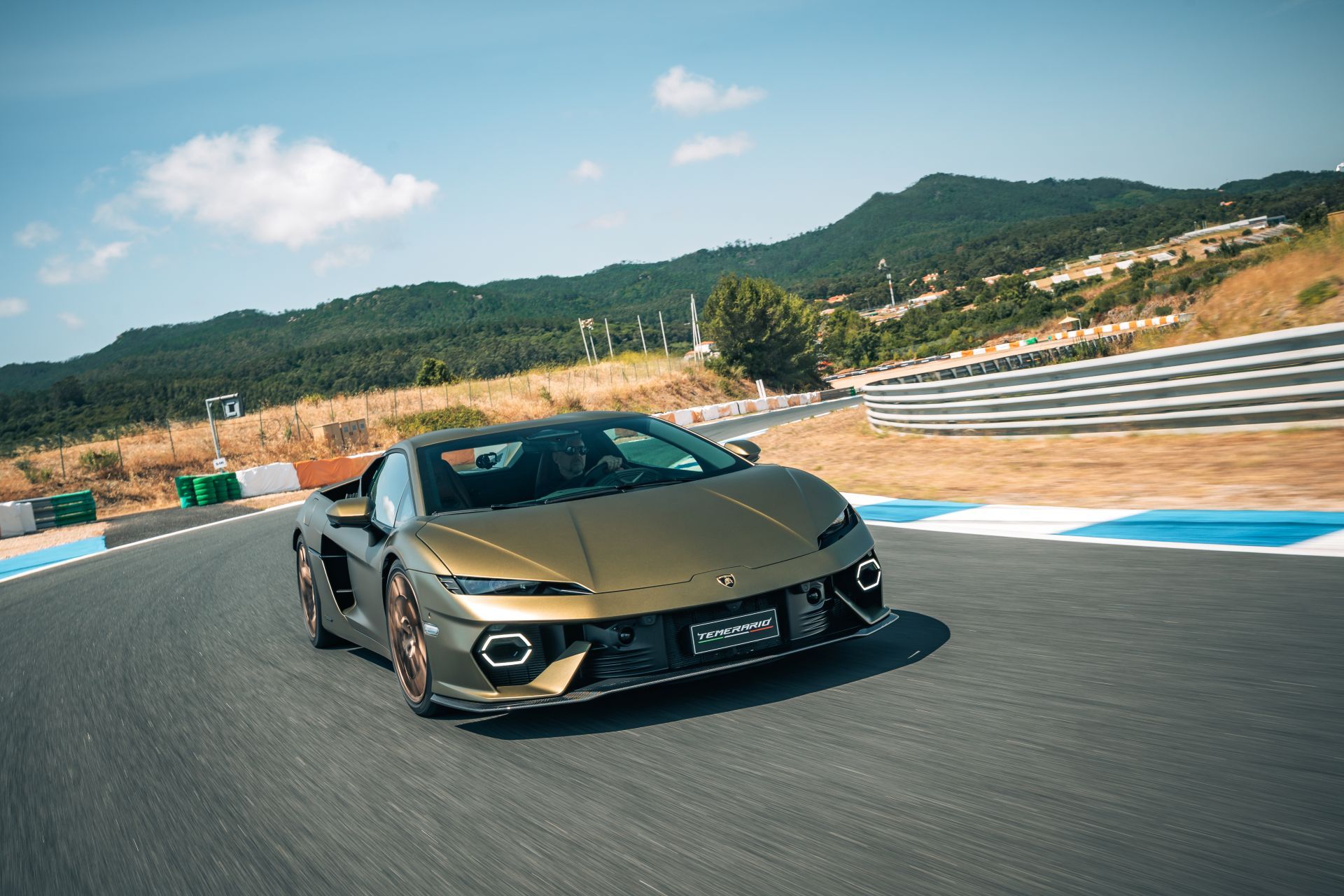 2026 Lamborghini Temerario: Lambo’s V8 really does spin to 10,000 rpm